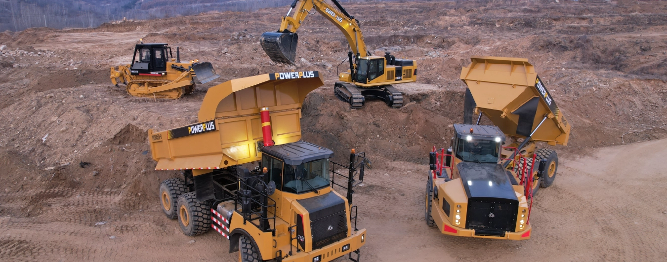 Choosing the Right Heavy Machinery for Your Fleet | POWERPLUS Group